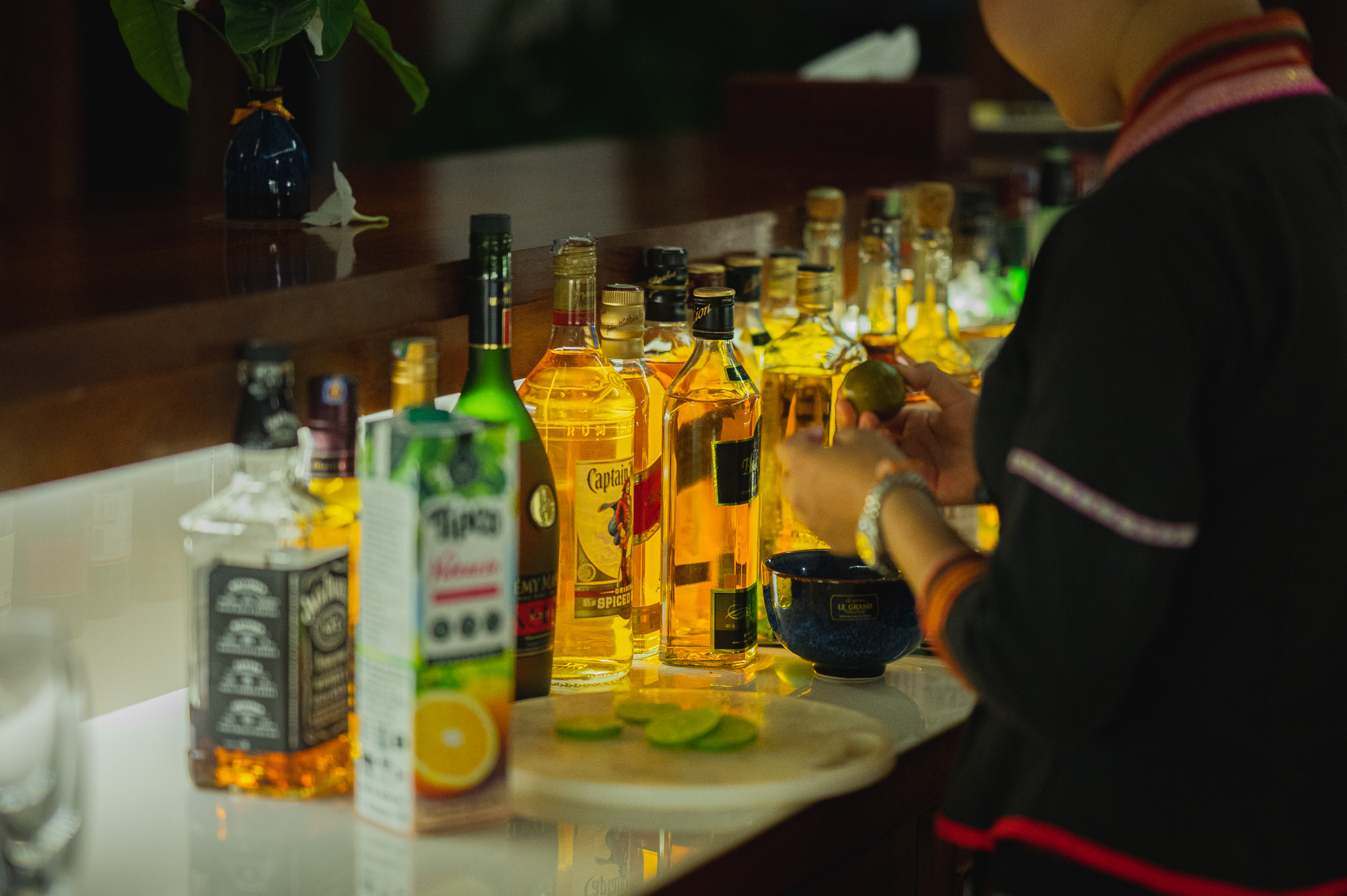 Le Grand - A luxury 4-star plus resort located on Mekong River at Muang ...